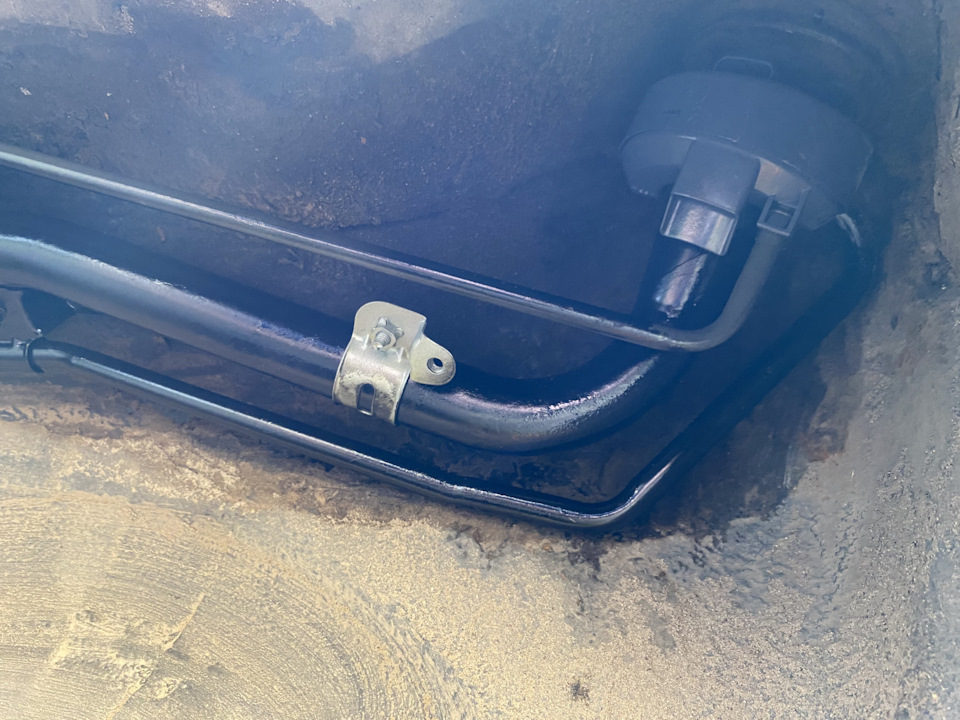 Заменил топливную горловину — Toyota RAV4 (III), 2 л, 2007 года ...