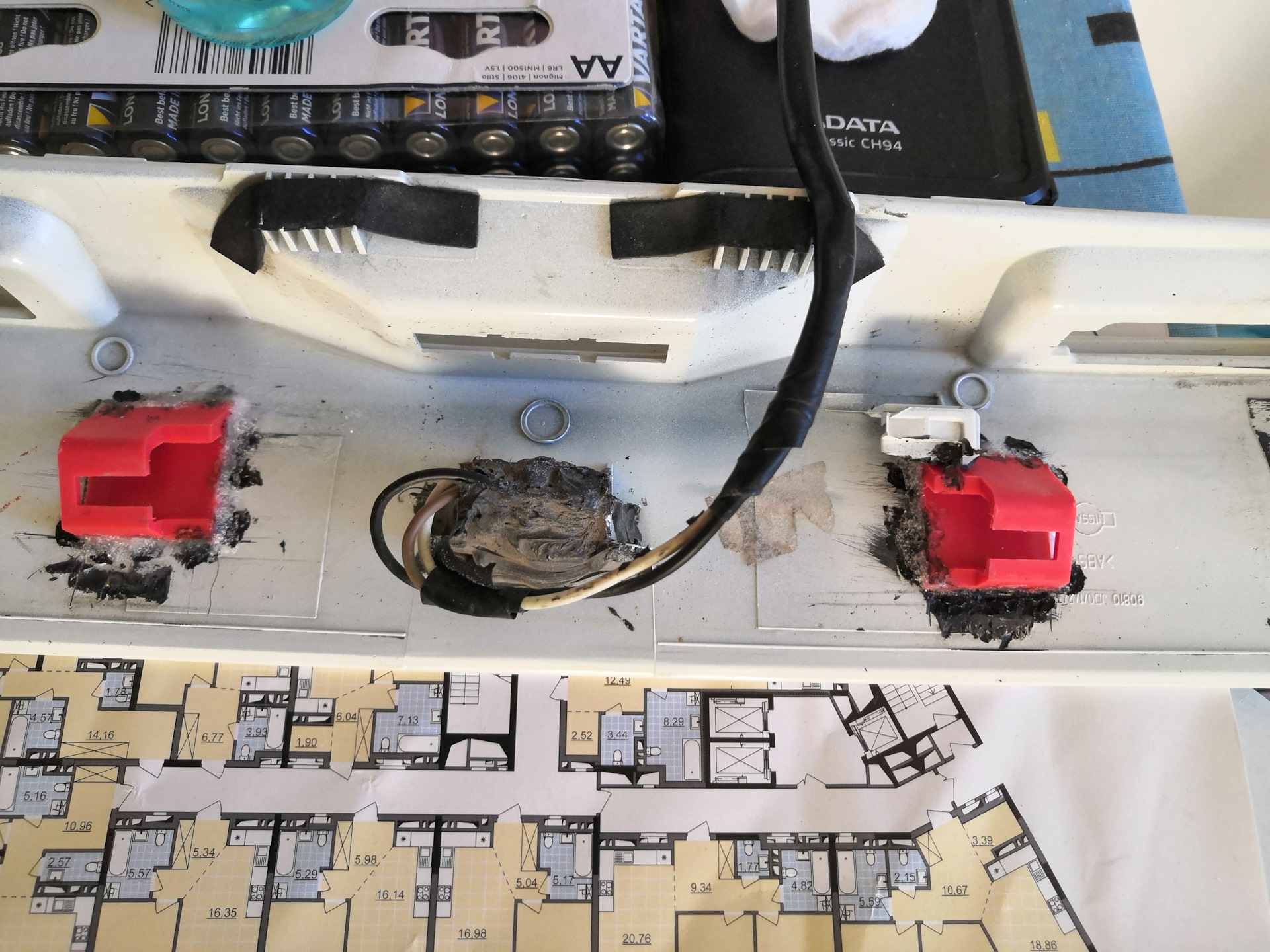 Ремонт накладки/ручки багажника — Nissan Qashqai+2, 2 л, 2012 года ...