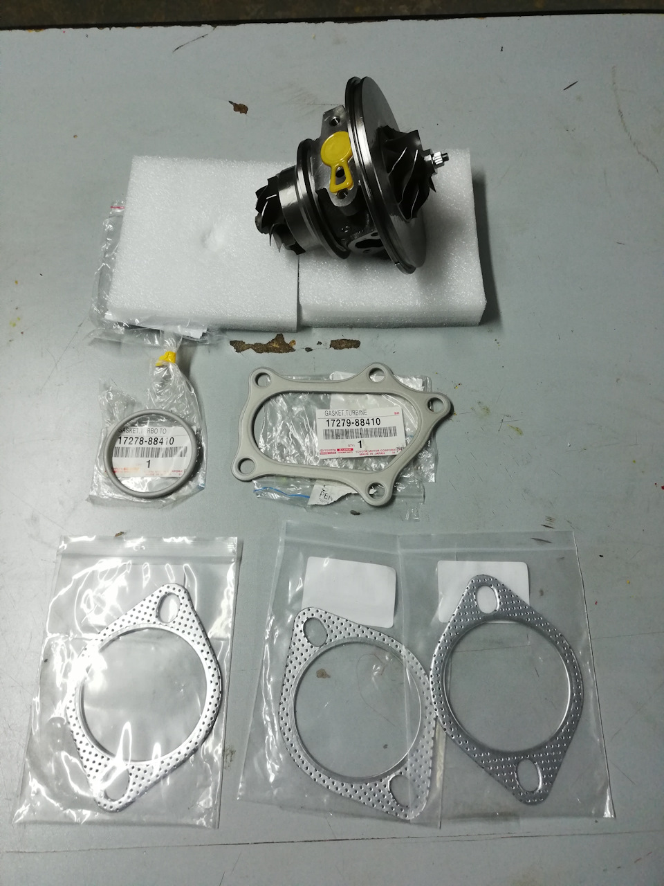 1727988410 Прокладка резиновая TOYOTA LEXUS | Запчасти на DRIVE2