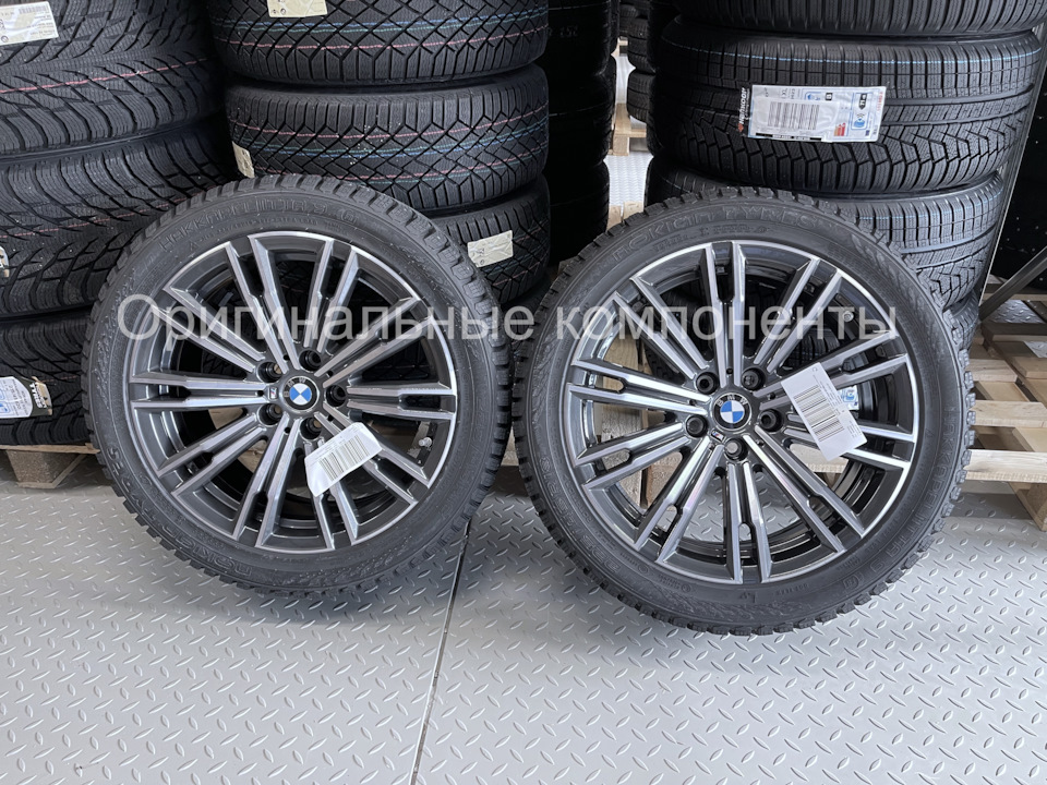 Оригинальные зимние колеса в сборе на BMW 3 (диски 790M стиль ...