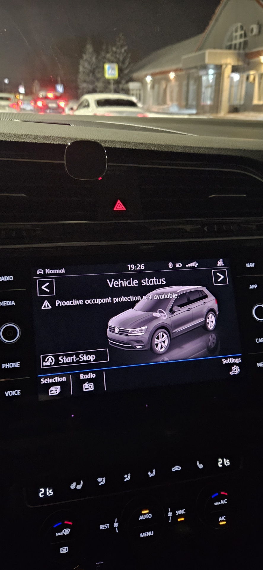 Proactive occupant protection not available — Volkswagen Tiguan (2G), 2 ...