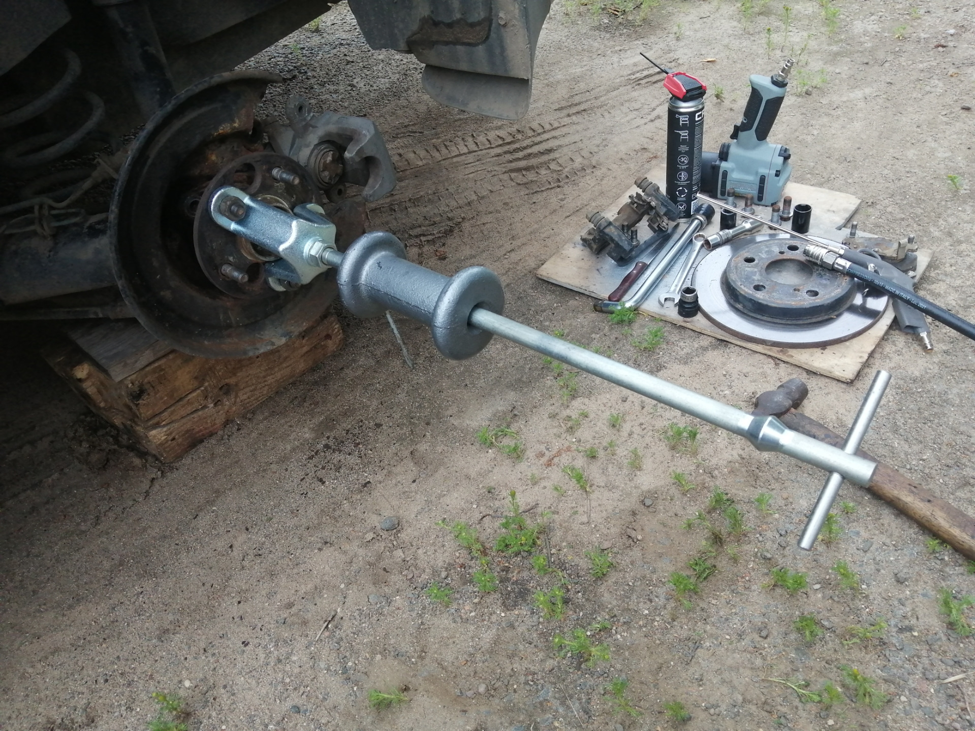 Замена задних ступиц, пыльников и восстановление разъёмов АБС. — Toyota ...