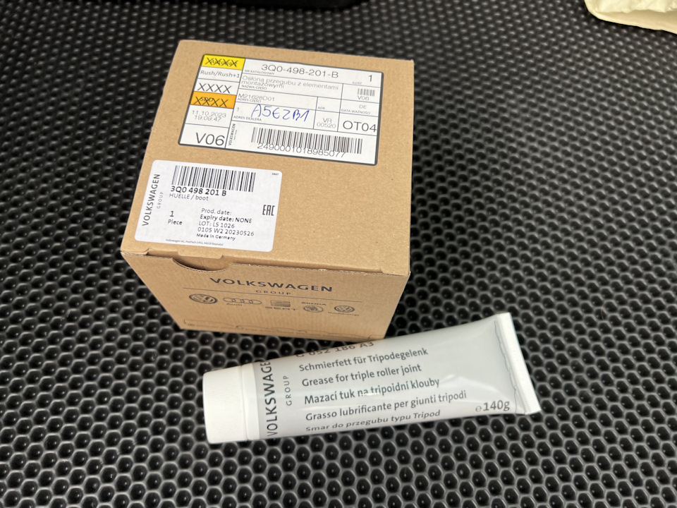 Замена внутреннего пыльника ШРУСа — Skoda Superb Combi (Mk3), 2 л, 2015 ...