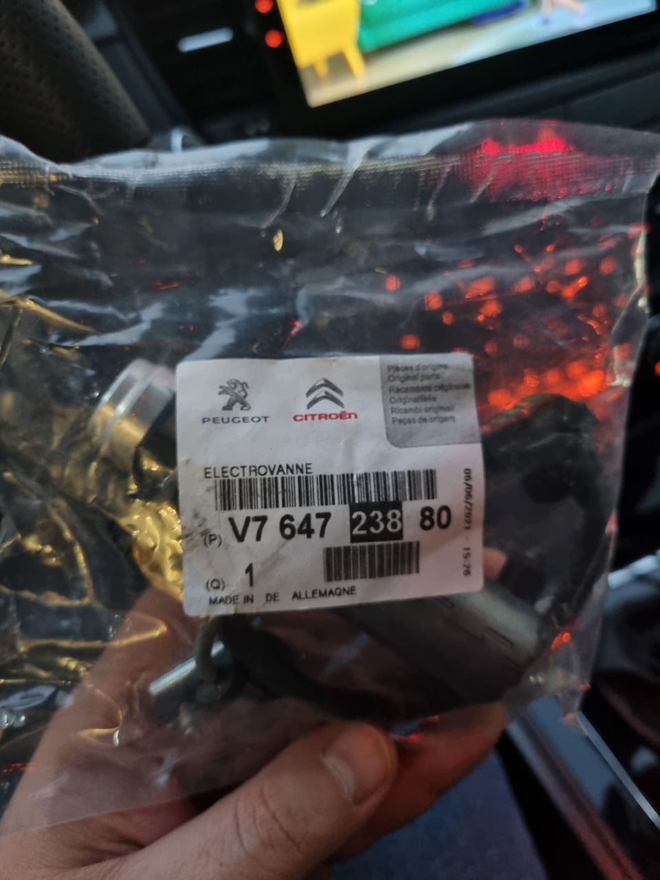 V764723880 Электроклапан масляного насоса ДВС EP6 Peugeot Citroen ...