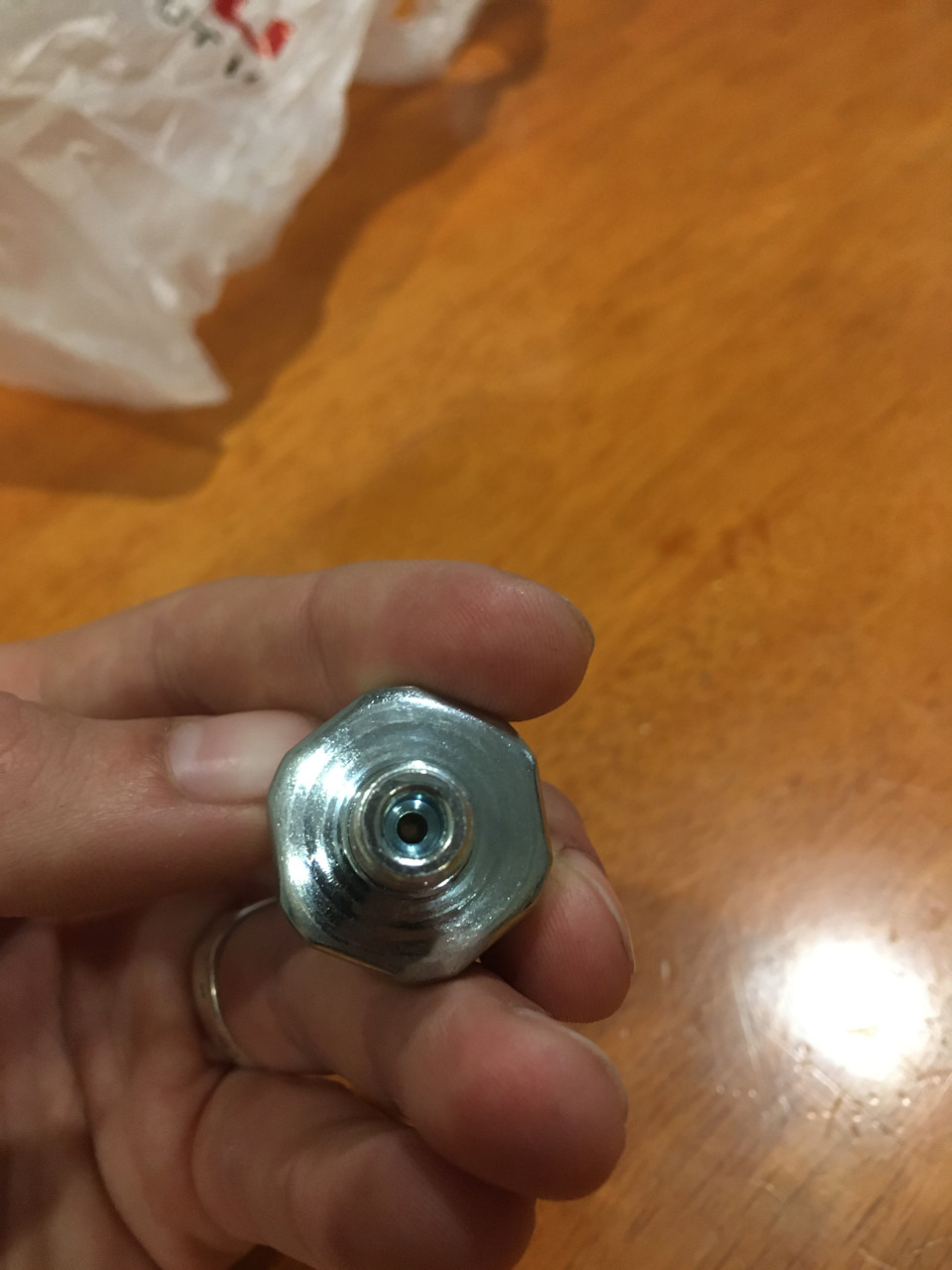 Датчик давления масла. — Mazda 3 (2G) BL, 1,6 л, 2011 года | запчасти ...