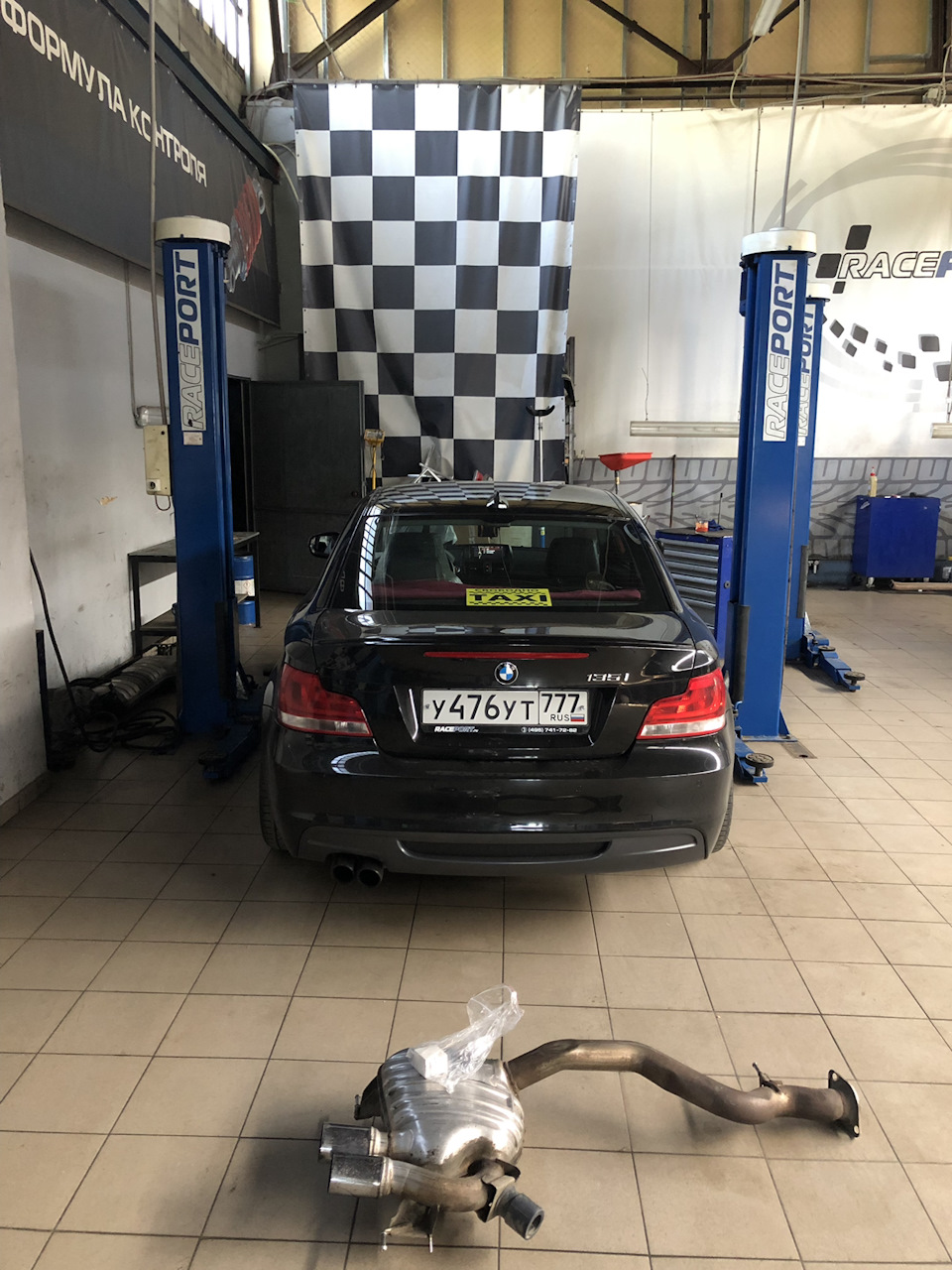 Установка выхлопа bmw Performance — BMW 1 series Coupe (E82), 3 л, 2011 года | тюнинг | DRIVE2