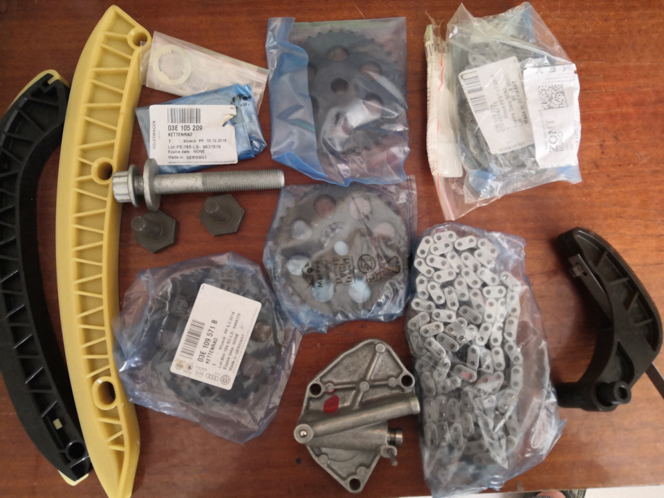 03E198229A Комплект замены цепи ГРМ / SEAT SKODA Fabia, Roomster VW ...