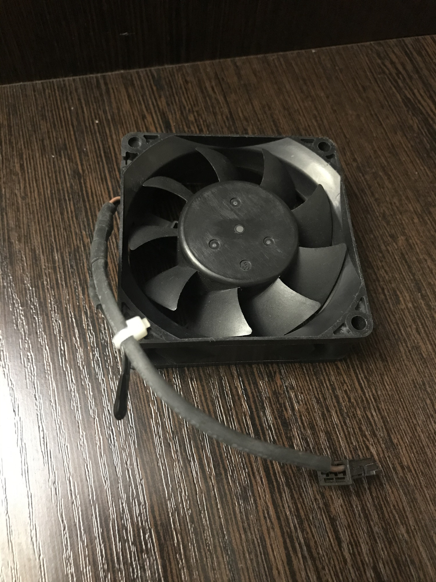 Вентилятор охлаждения 65156983075 — BMW X6 (E71/E72), 3 л, 2013 года ...