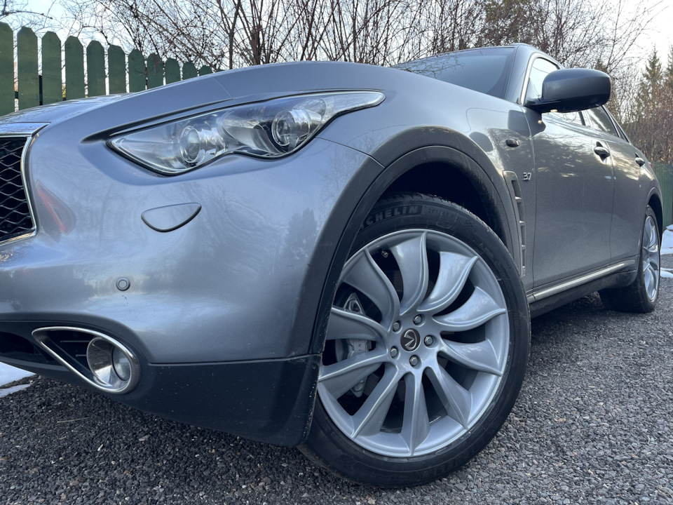 С 20 на 21 есть причина — Infiniti QX70, 3,7 л, 2017 года | колёсные ...