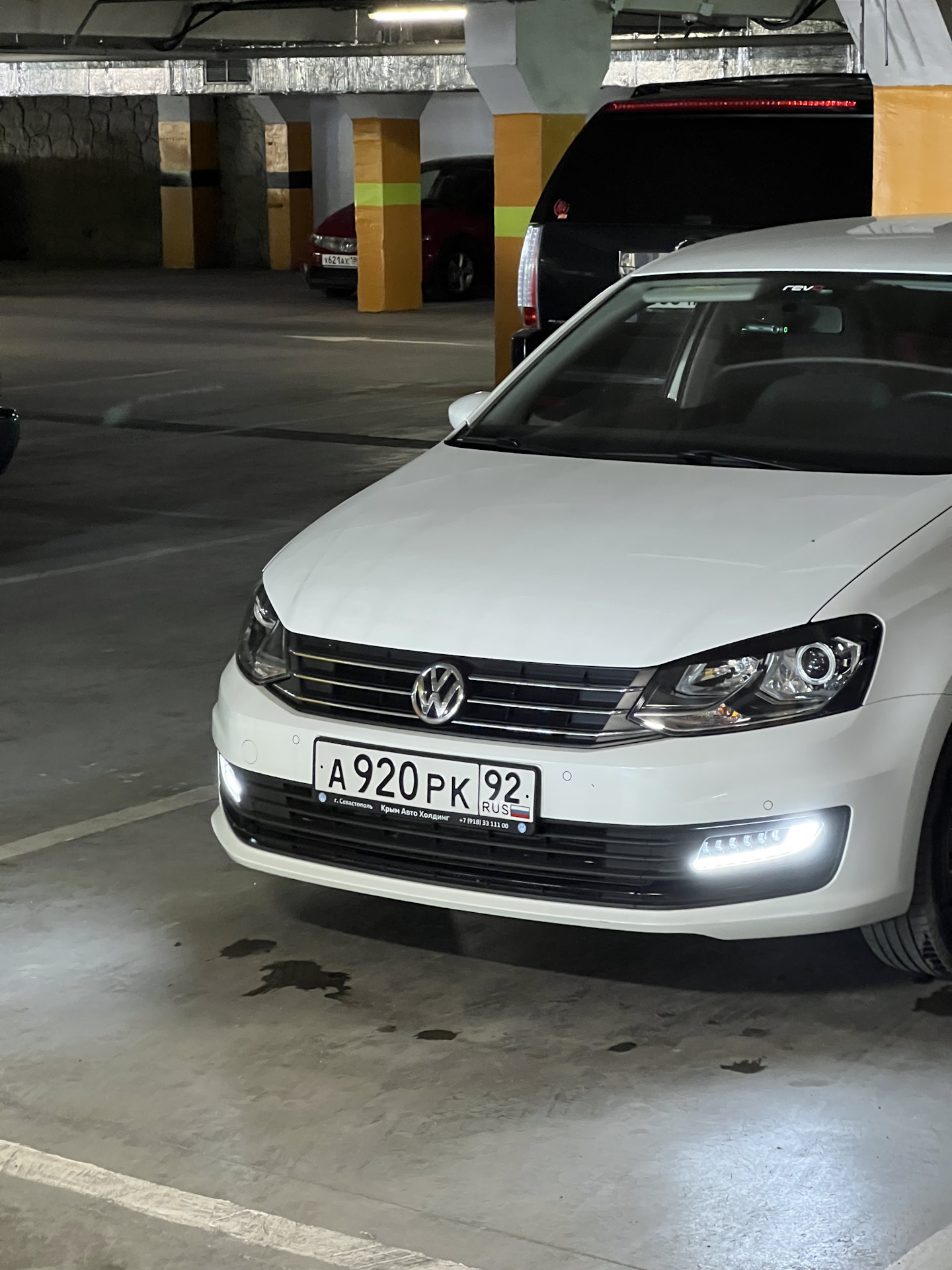 Результат установка ПТФ Sal-man свет 🔥 — Volkswagen Polo Sedan, 1,4 л, 2019 года | тюнинг | DRIVE2