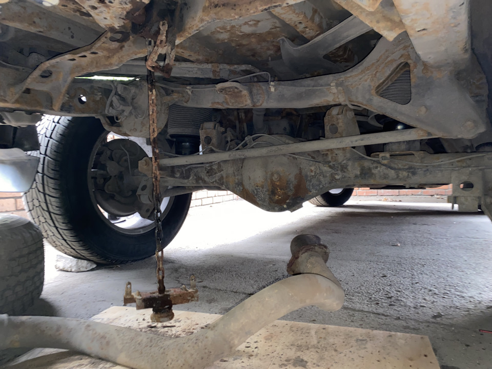 Замена глушителя — Toyota Land Cruiser Prado 120-series, 4 л, 2006 года ...