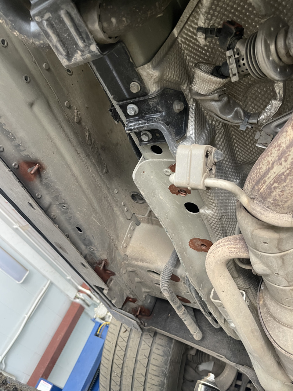 Выдвижные подножки — Land Rover Range Rover Sport (2G), 3 л, 2019 года ...