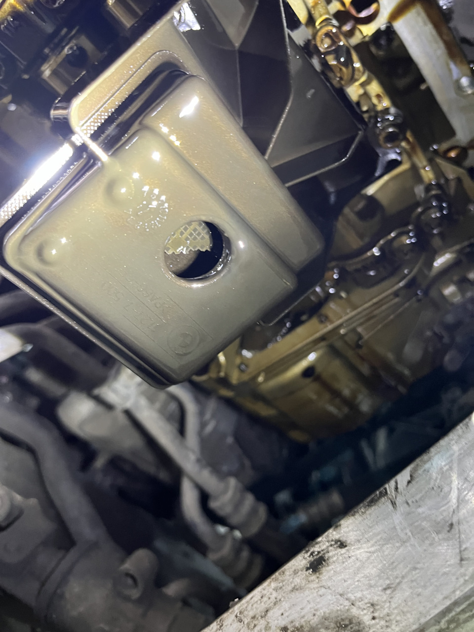 Загорелась масленка) n46b20 — BMW 3 series (E90), 2 л, 2011 года ...