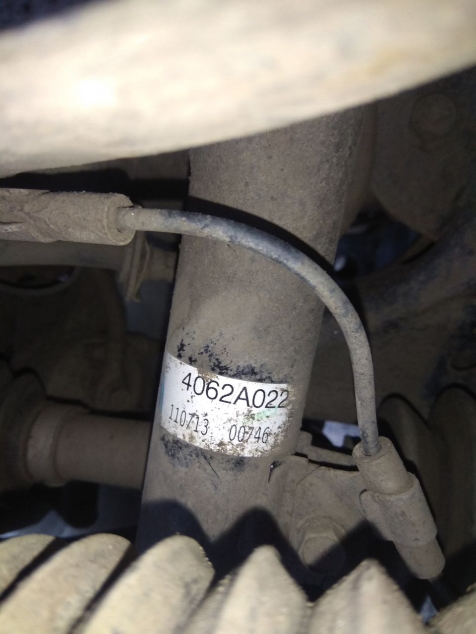 4062A022 Стойка передняя MMC PAJERO/MONTERO SPORT 07- Special Edition ...