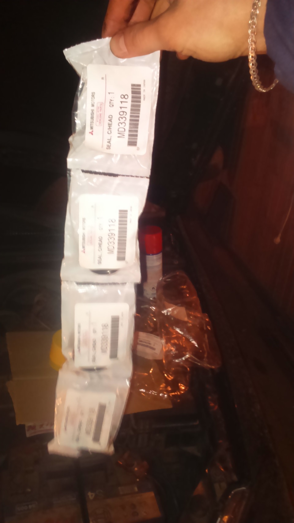 MD339118 Прокладка свечного колодца OEM Mitsubishi | Запчасти на DRIVE2