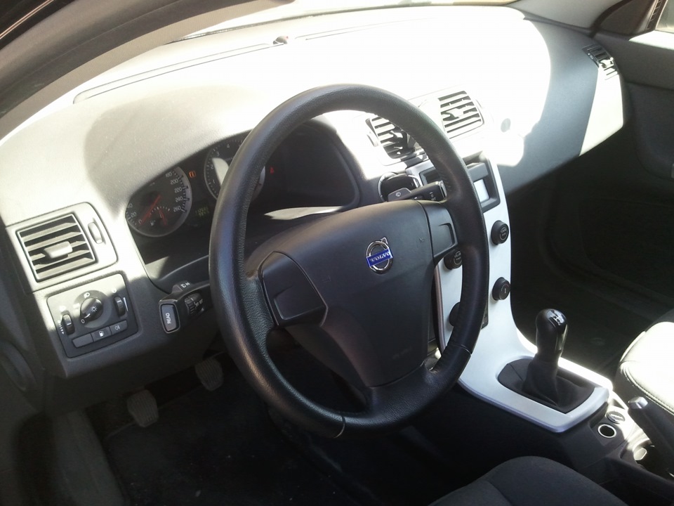 Обновление центральной консоли — Volvo S40 (2G), 1,8 л, 2007 года ...