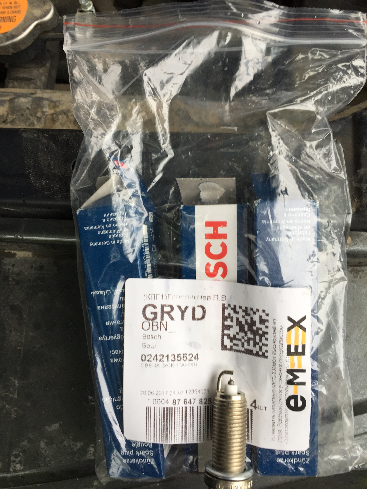 Замена свечей зажигания. — Nissan Note (1G), 1,6 л, 2008 года | своими ...