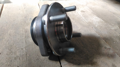 43202ED000 Ступица RR NISSAN WINGROAD 12/AD/EXPERT/TIIDA/CUBE 4*100 ...