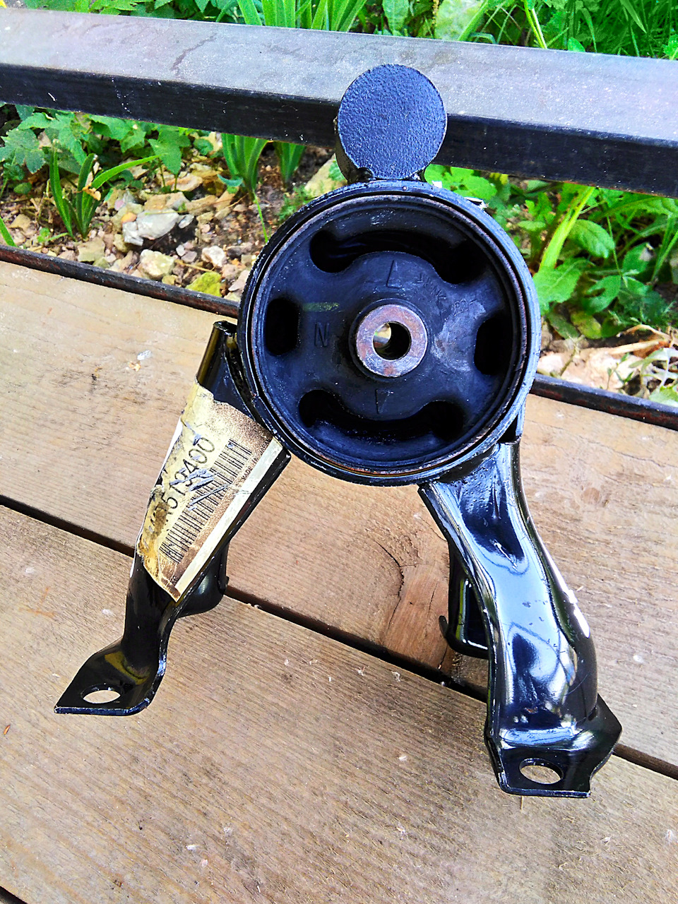 MR519400 Опора двигателя задняя Mitsubishi | Запчасти на DRIVE2