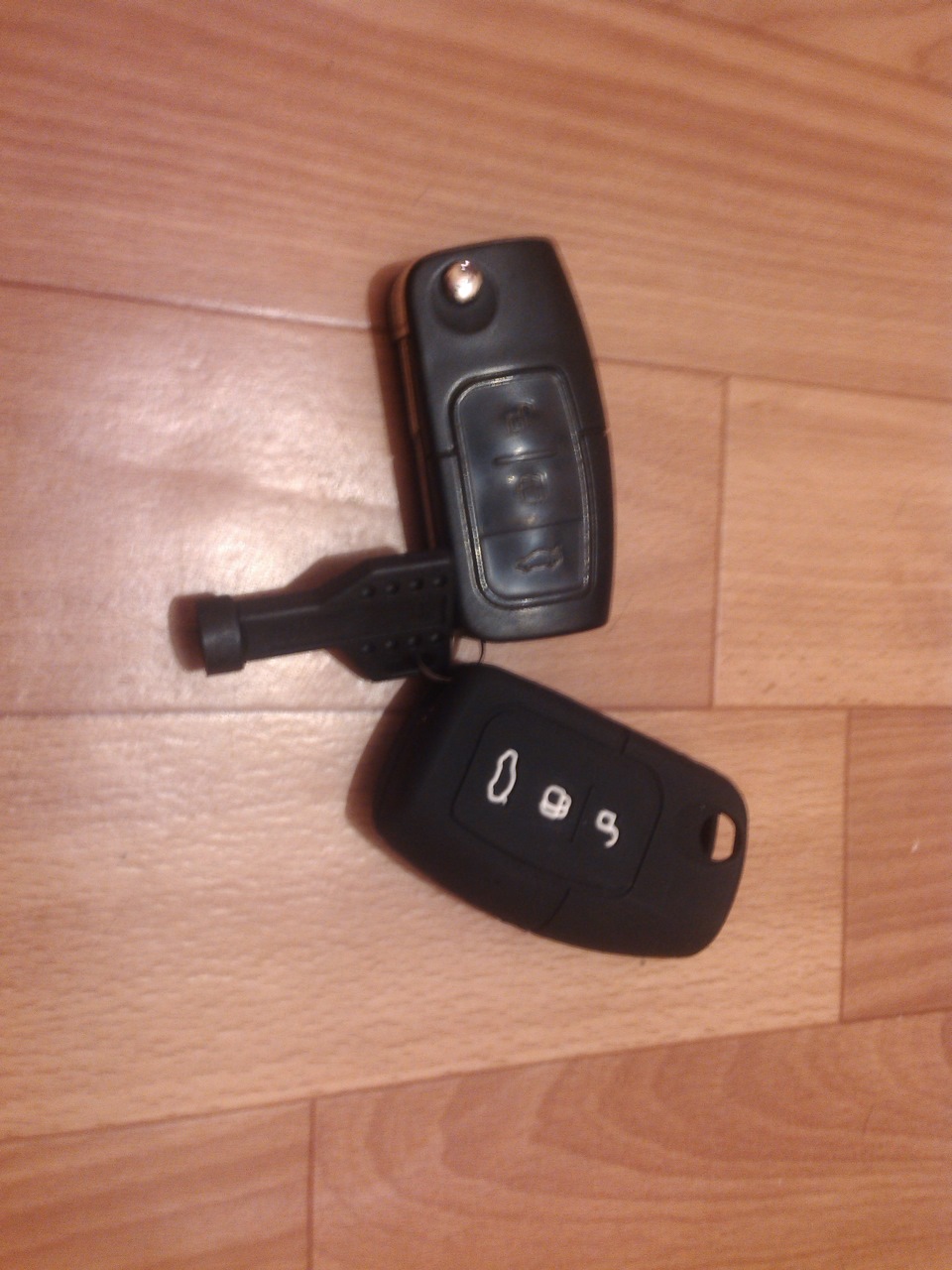 Обновочки — Ford Focus Wagon II, 1,8 л, 2008 года | аксессуары | DRIVE2