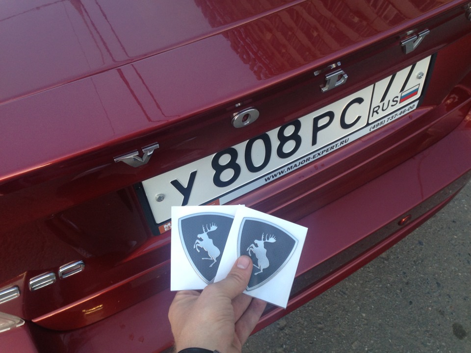 Шильдик "Гарцующий лось" — Volvo S60 (1G), 2,4 л, 2009 года | встреча ...