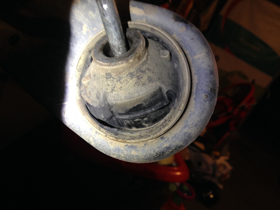 Замена рулевых наконечников, шаровых и сайлентблока рычага ...