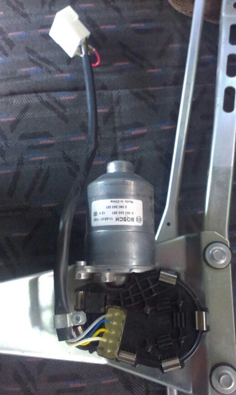 390243201 Моторедуктор стеклоочистителя ГАЗель Бизнес (ан.Бош) GAZ ...