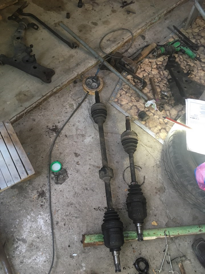 Разборка приводов кпп Toyota — Toyota Corolla (100), 1,6 л., 1992 года ...