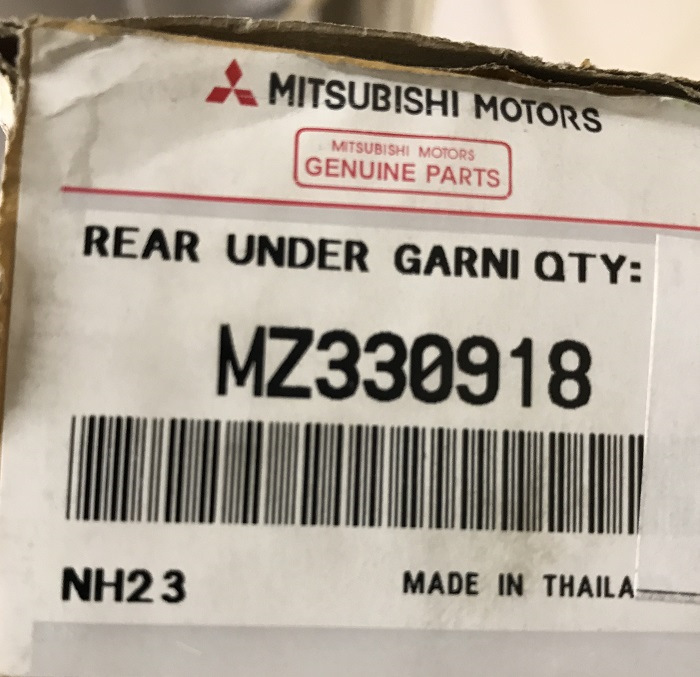 MZ330918 Накладка задн. бампера Mitsubishi | Запчасти на DRIVE2