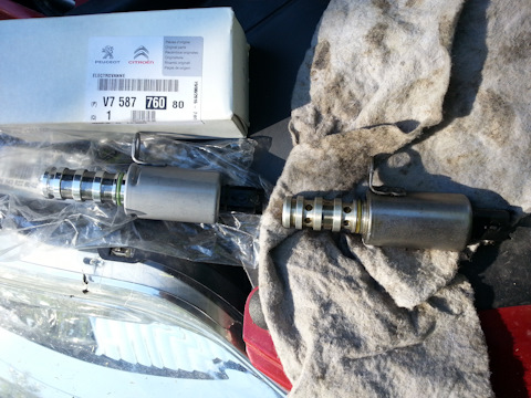 V758776080 Клапан вариатора фаз PSA 1.6i 16V EP6 Peugeot Citroen ...