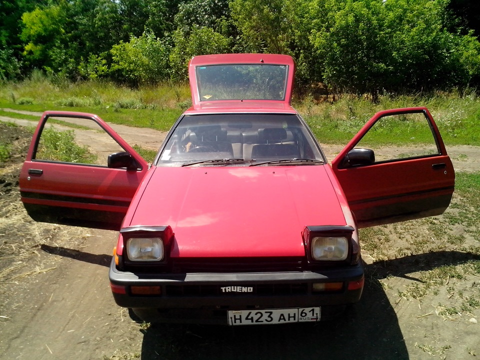 стойки багажника, и боковой молдинг. — Toyota Sprinter Trueno (85), 1,5 ...