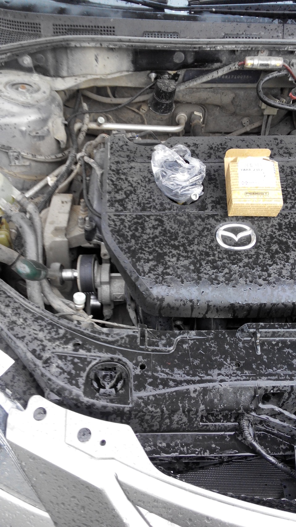 натяжитель приводных ремней замена — Mazda 3 (1G) BK, 2 л, 2007 года ...