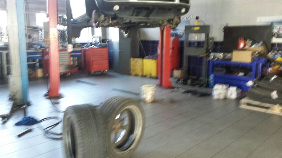 Замена рулевой рейки… — Volkswagen Touareg (1G), 2,5 л, 2004 года ...