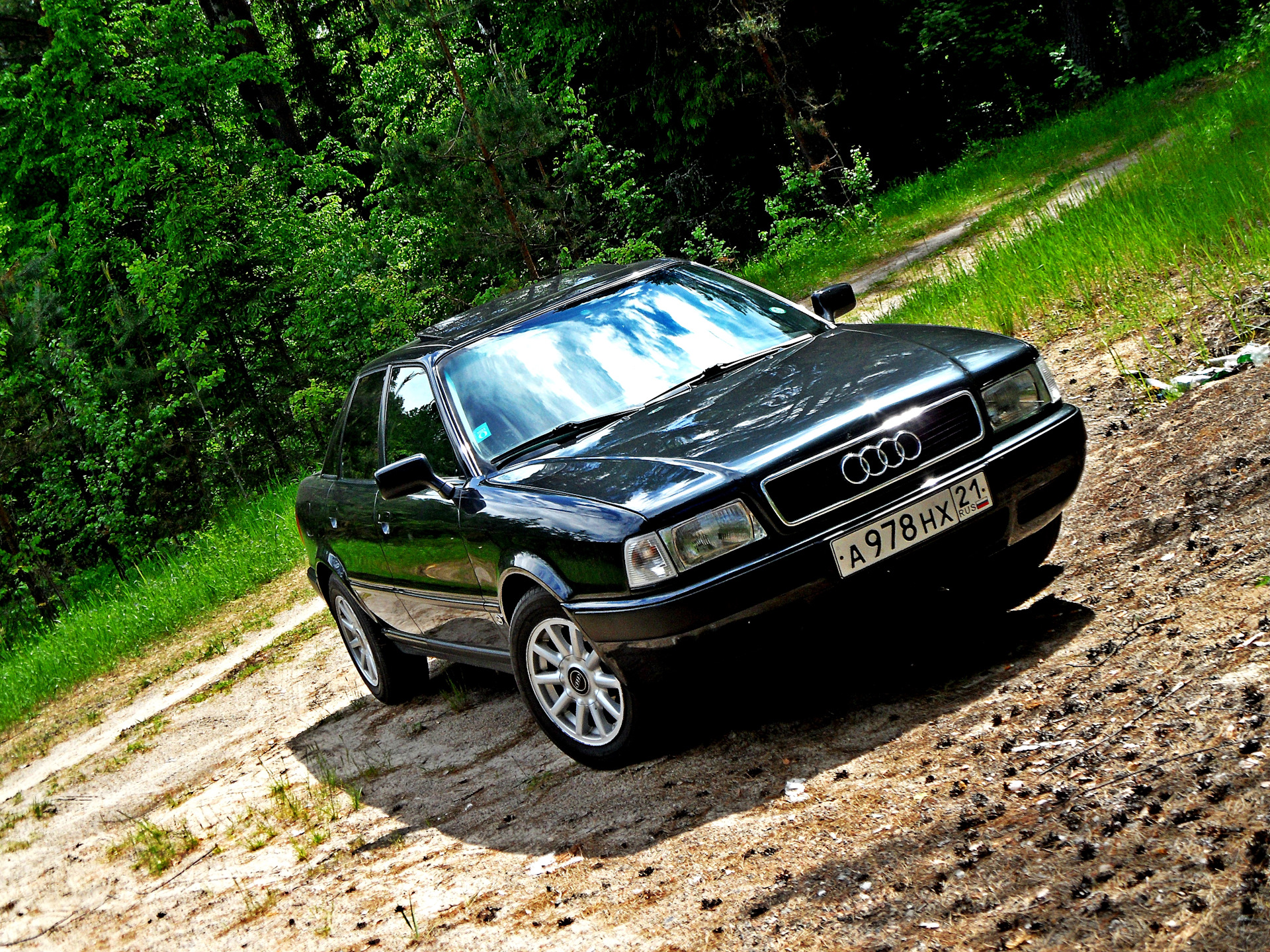 Увидел спустя 5 недель… — Audi 80 B4 2 л 1994 года фотография