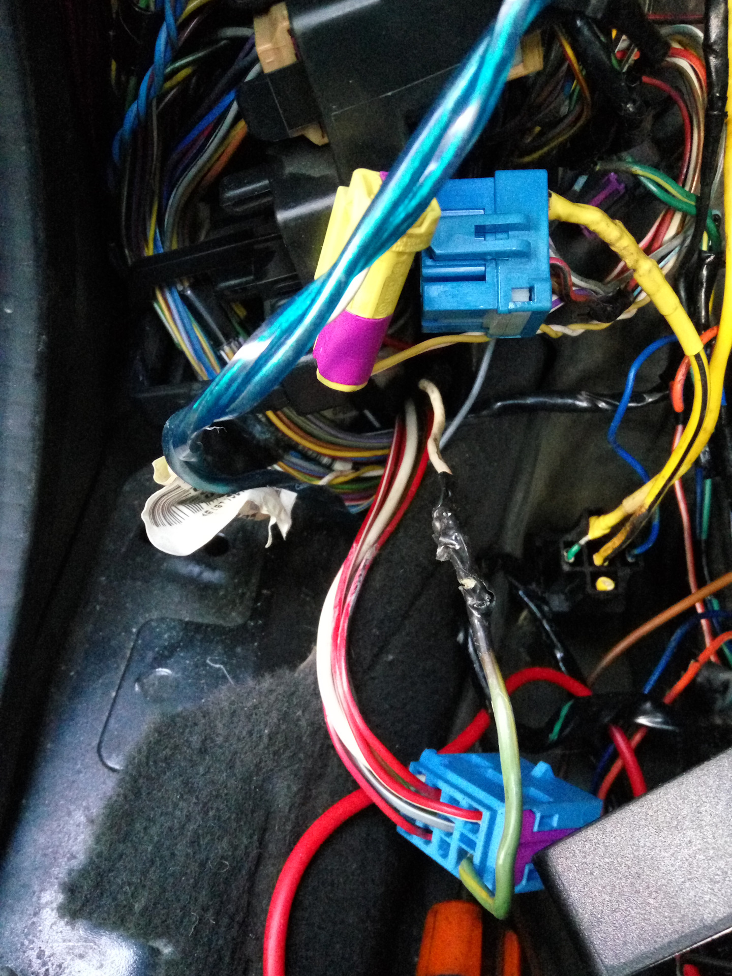 Проводка топливного насоса или колхоз профессиональных установщиков ...