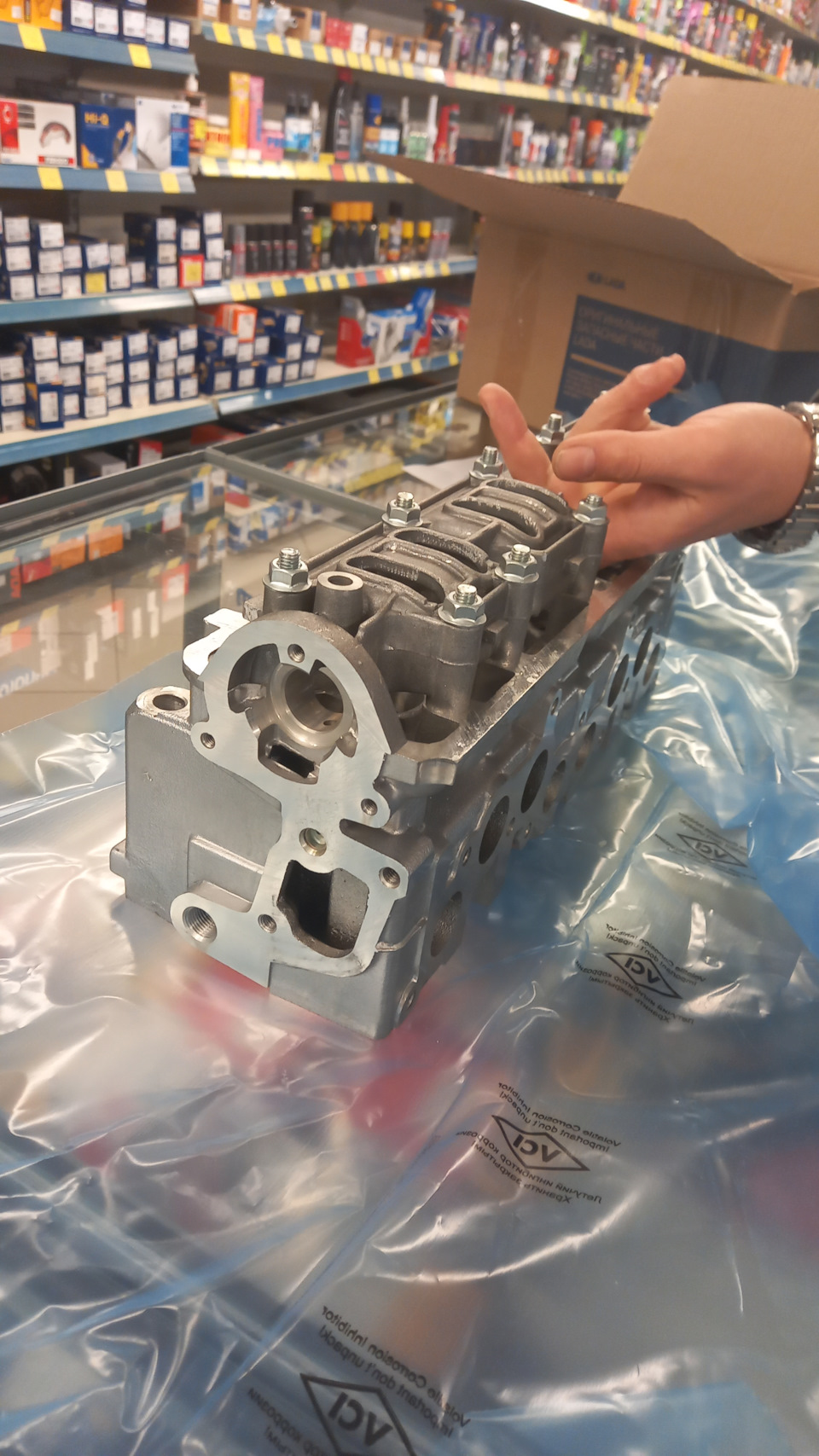 11180100301100 Головка цилиндров с крышкой LADA | Запчасти на DRIVE2