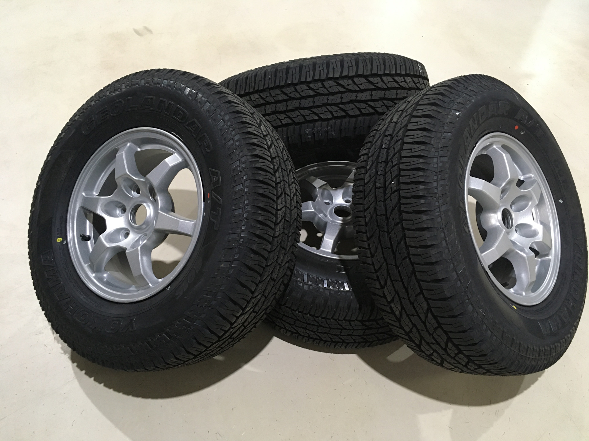 A/T шины на лето — Mitsubishi Montero III (V60), 3,5 л, 2000 года ...