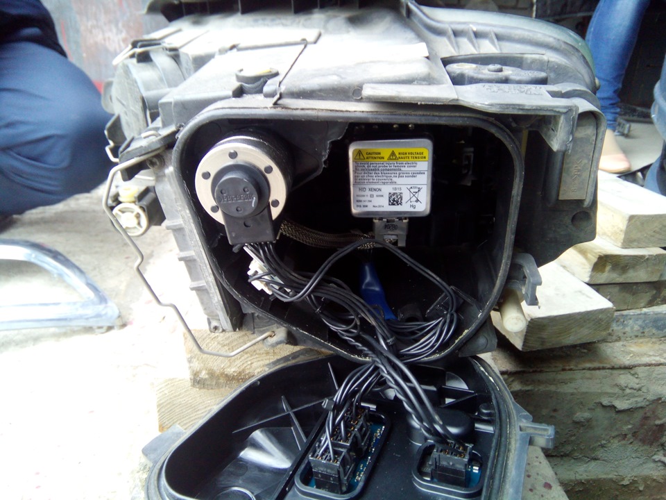 Замена D1S на 5000К — Volkswagen Passat Variant (B6), 2 л, 2009 года ...