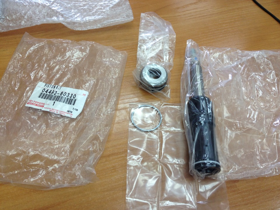 Тормоза. Замена Master Cylinder Kit. — Lexus LX (UZJ100), 4,7 л, 1998 ...