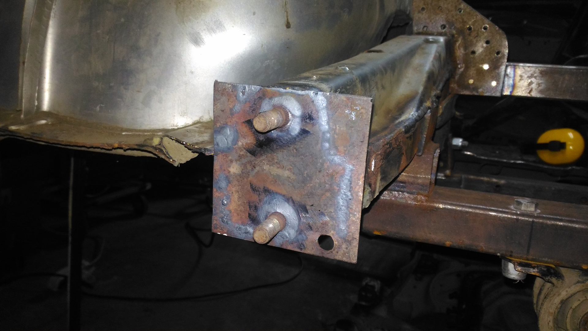 Bash bar part #2 — ГАЗ 3102, 2006 года | тюнинг | DRIVE2