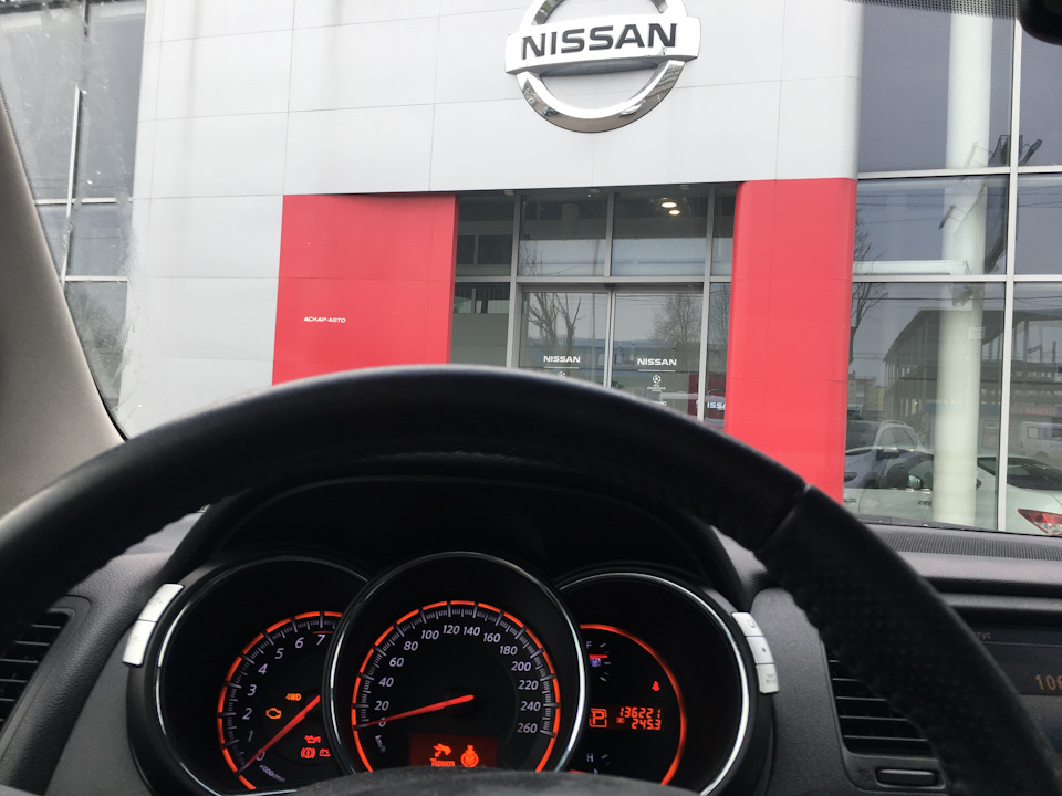 Замена переднего подрамника, рычагов, втулок стабилизатора — Nissan ...