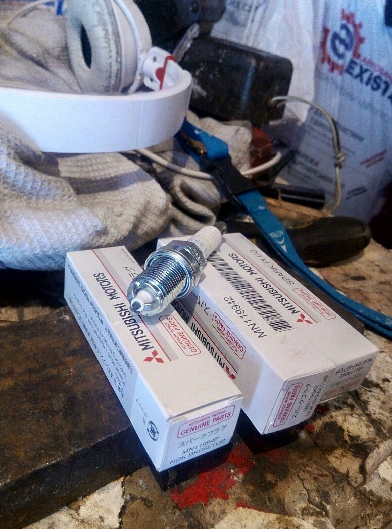 MN119942 Свеча зажигания Mitsubishi | Запчасти на DRIVE2