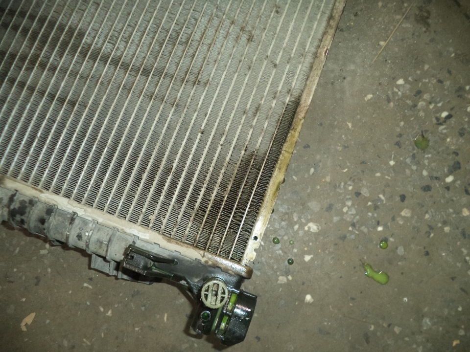 Замена радиатора ДВС — Mercedes-Benz E-Class (W211), 2,6 л, 2002 года ...