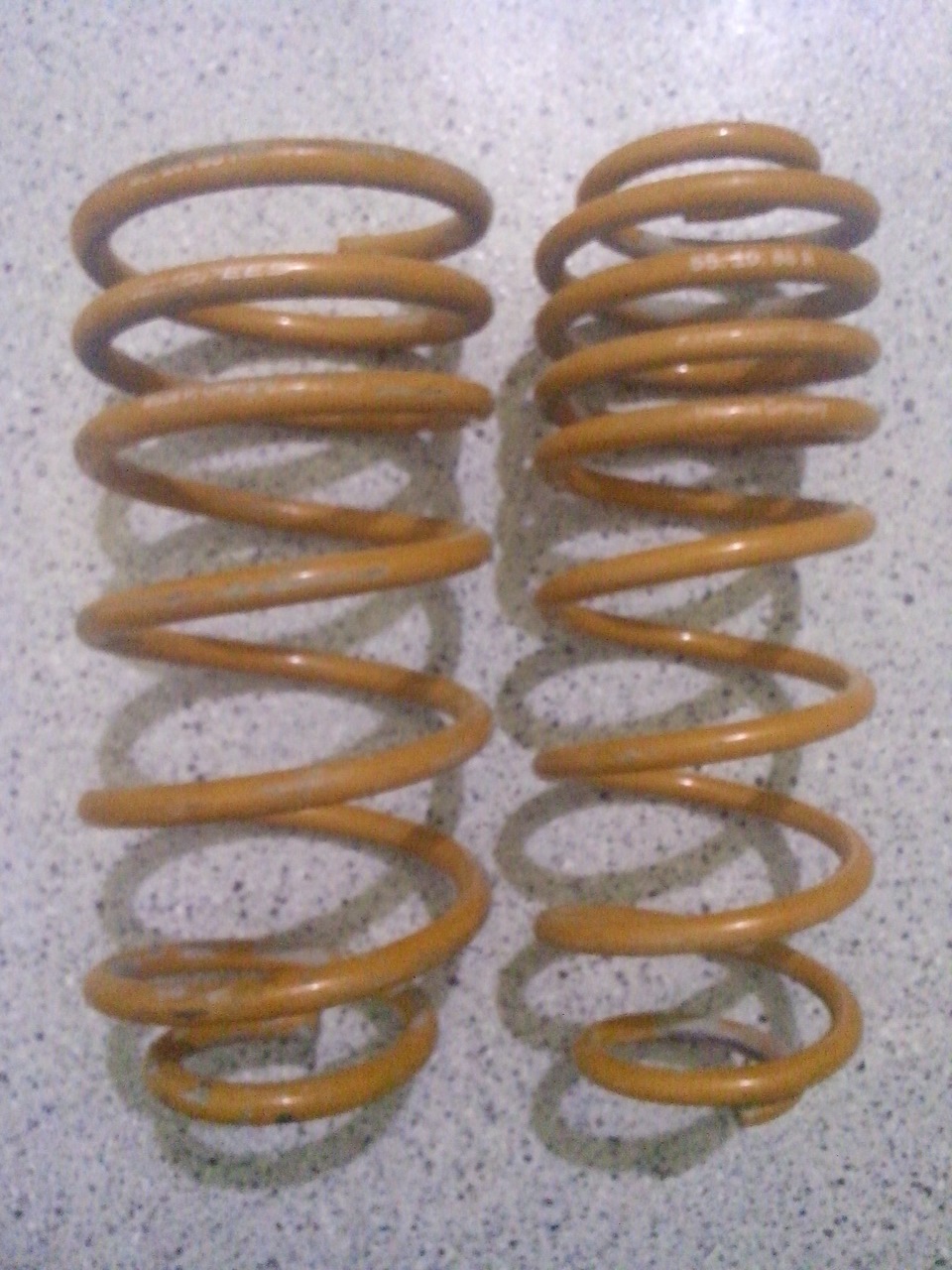 пружины — Volkswagen Golf Mk4, 2000 года | тюнинг | DRIVE2