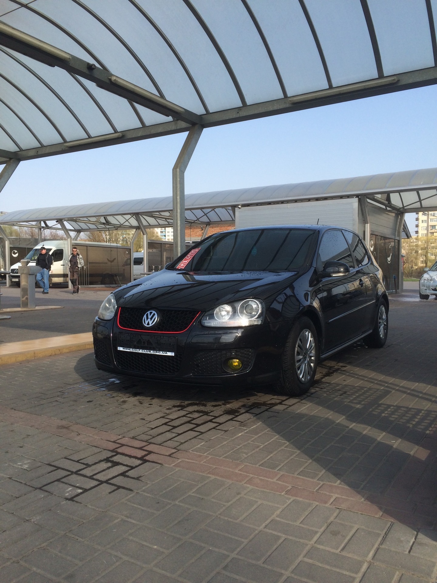 Черный продан. — Volkswagen Golf Mk5, 1,6 л, 2007 года | продажа машины | DRIVE2
