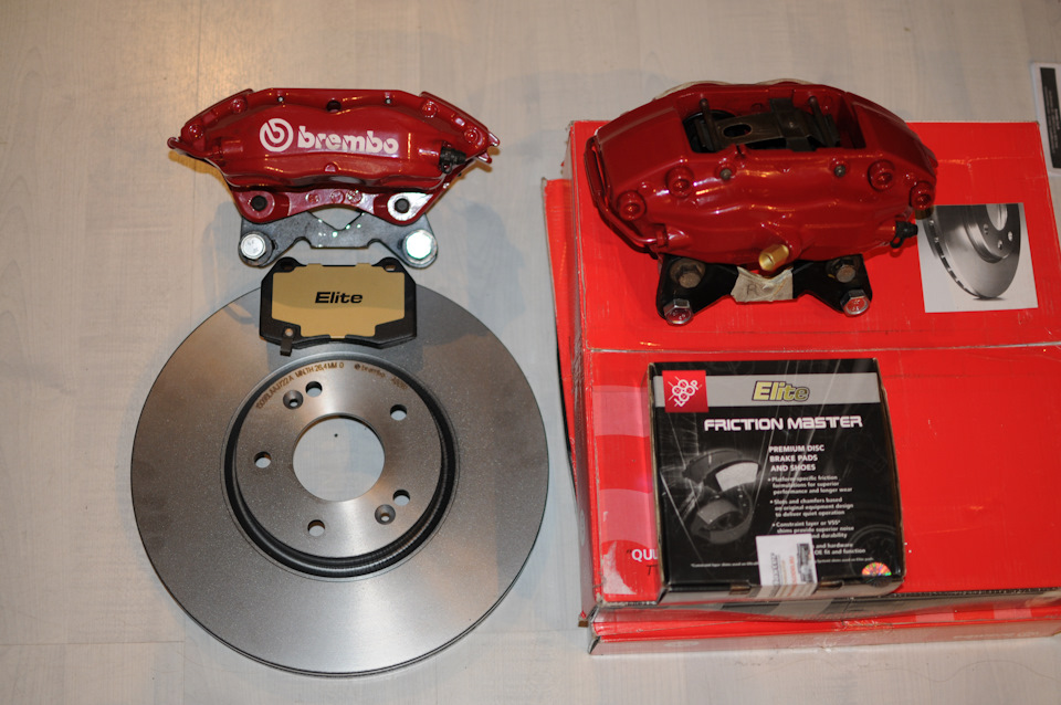 Лансер 9, 10 передние тормоза 4-pot: суппорта Brembo E38, тормозной ...