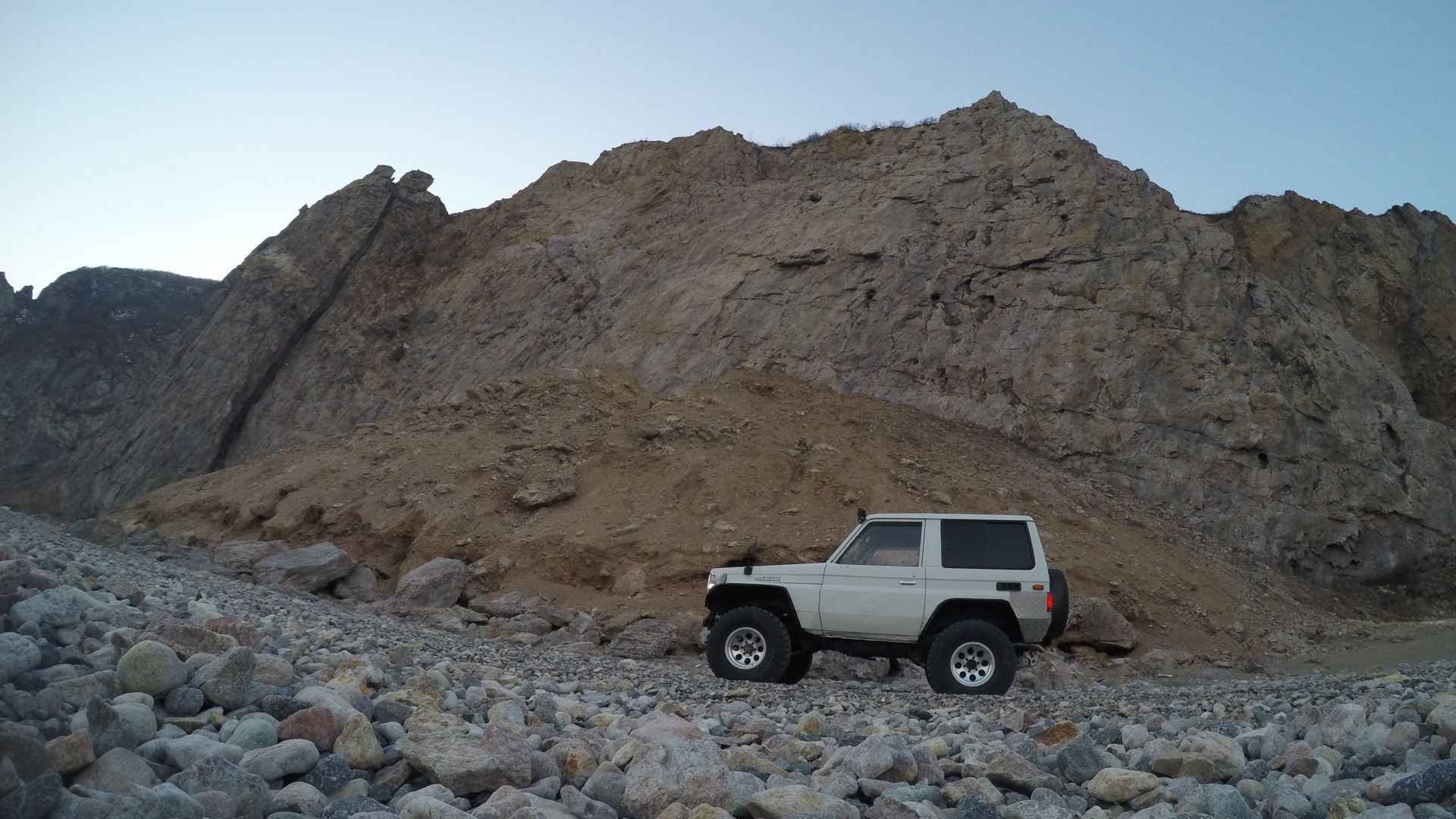 Toyota Land Cruiser 70 4.2 дизельный 1992 | HDJ70 на DRIVE2