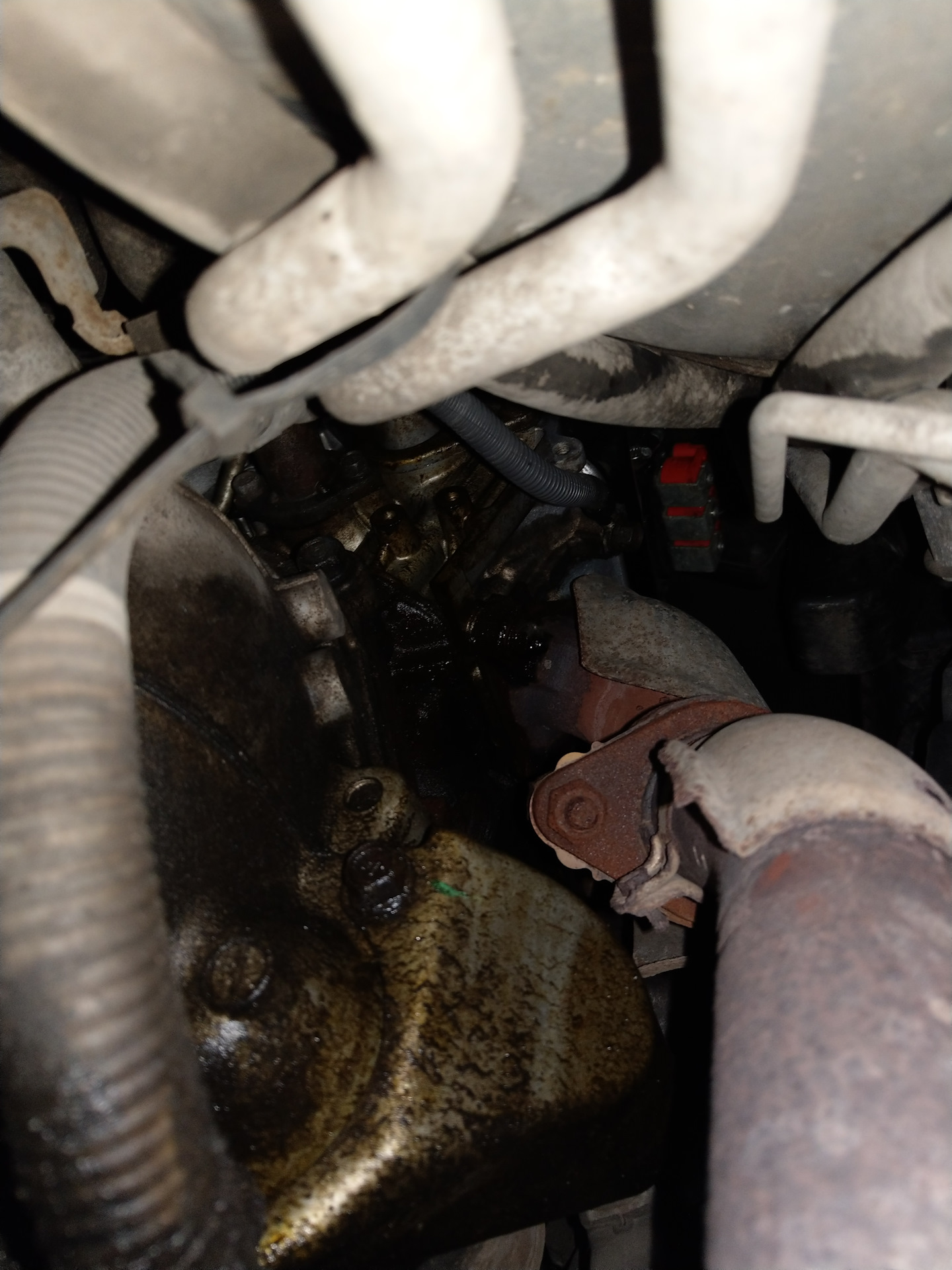 Замена уплотнителя заднего фланца MN176208 (правой головки блока ...