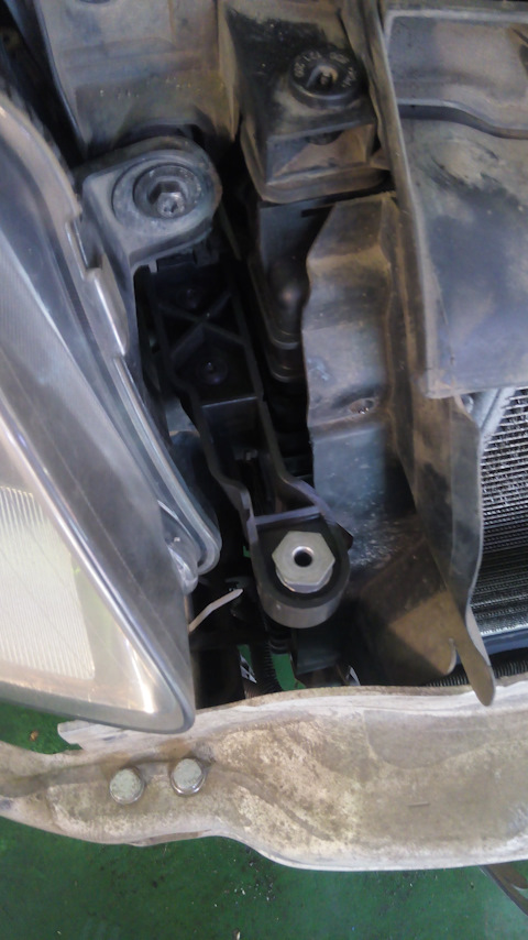 4F0807772 Кронштейн бампера VAG | Запчасти на DRIVE2