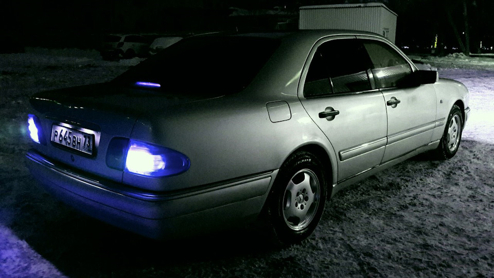 Mercedes-Benz E-Class (W210) 2.4 бензиновый 1999 | E240 на DRIVE2